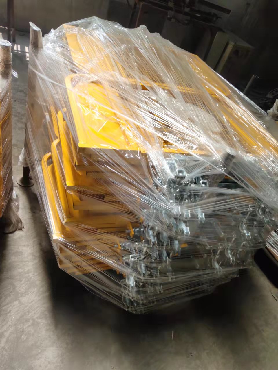 Scaffolding Safety Spring Loaded Ladder Access Gate from China ...